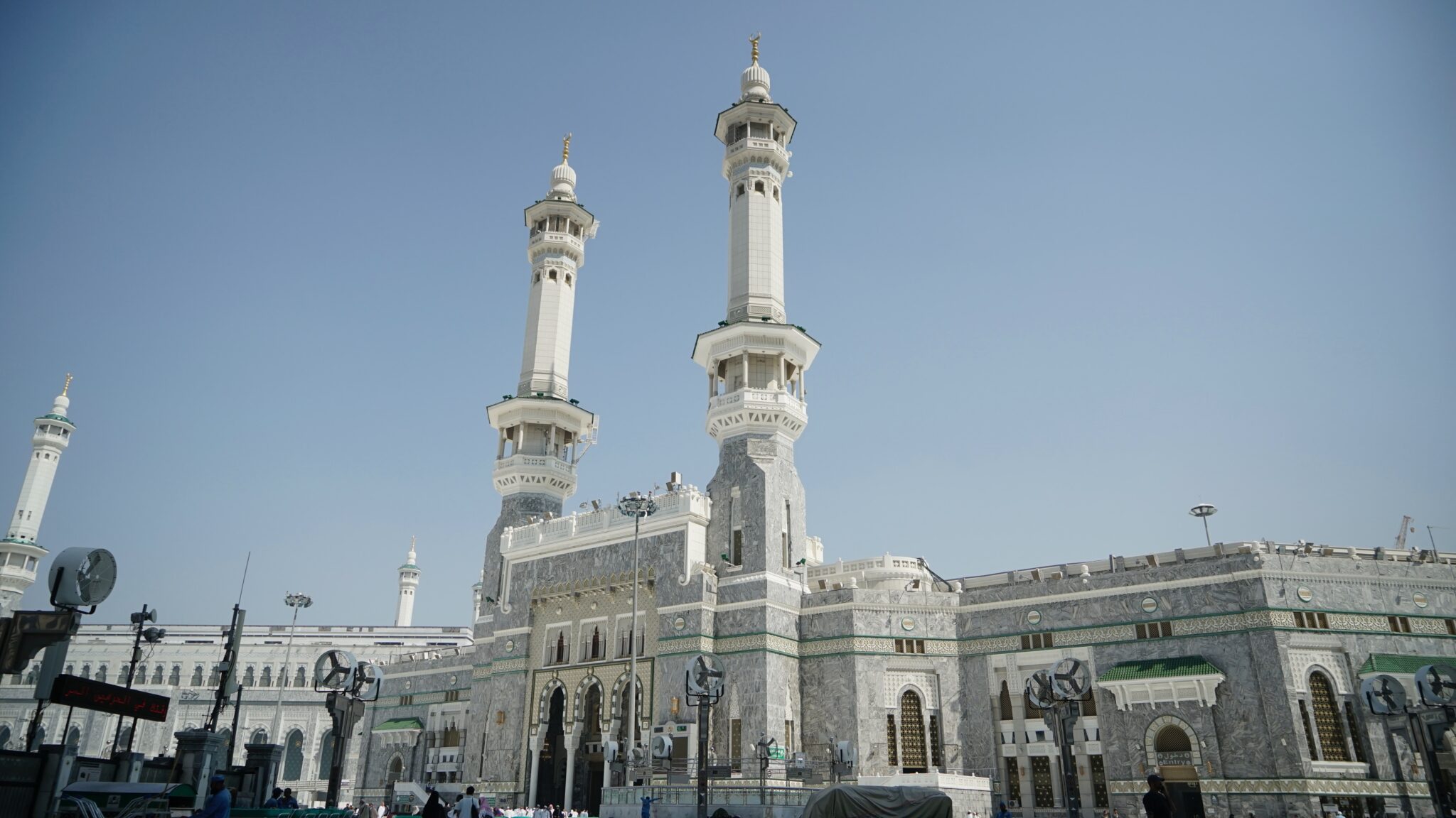The Ultimate DIY Umrah Package | Tips For Solo Female Umrah - The ...